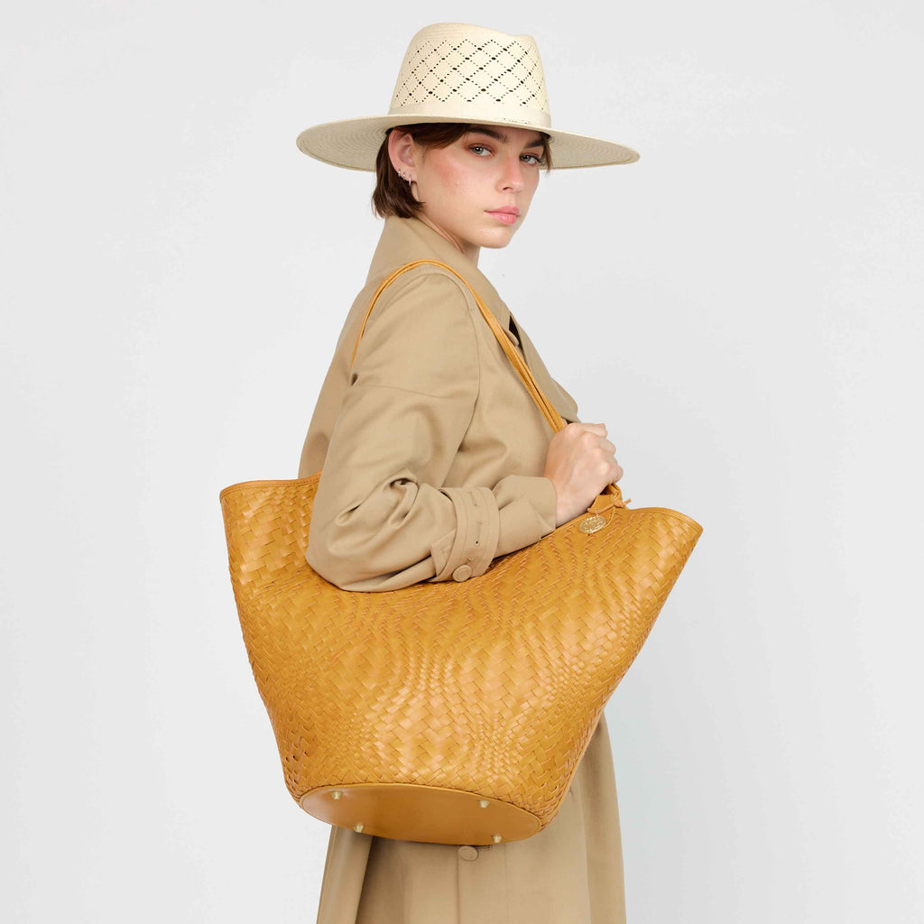 Flow Woven Large Tote – Freya